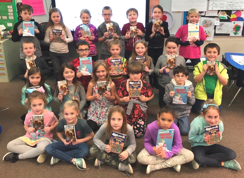 Rotary Donates Book-a-Month to First Graders - thecity1